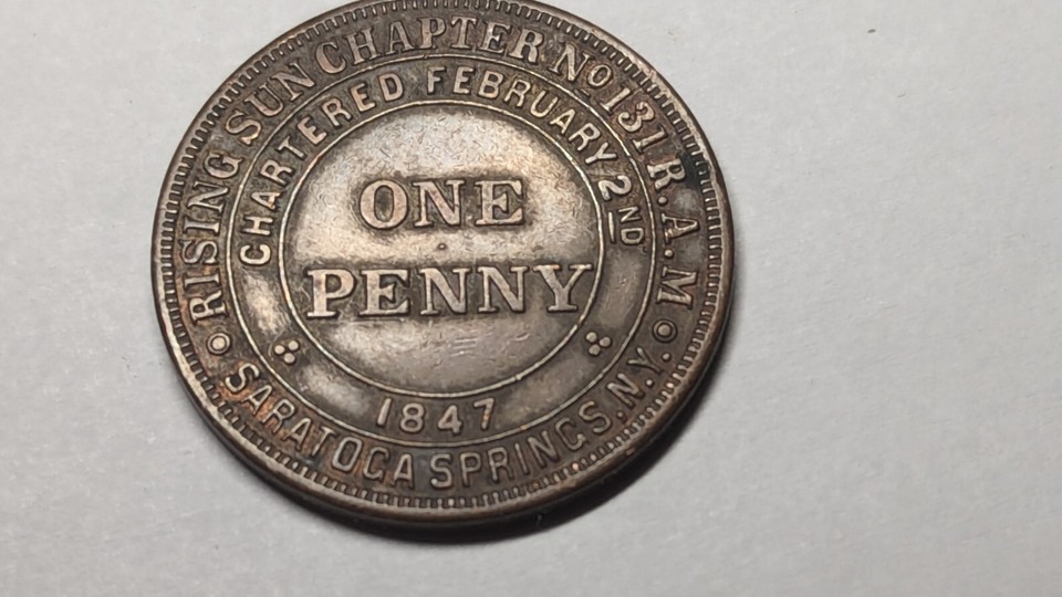 MASONIC PENNY TOKEN 1847 SARATOGA SPRINGS NEW YORK RISING SUN CHAPTER ...