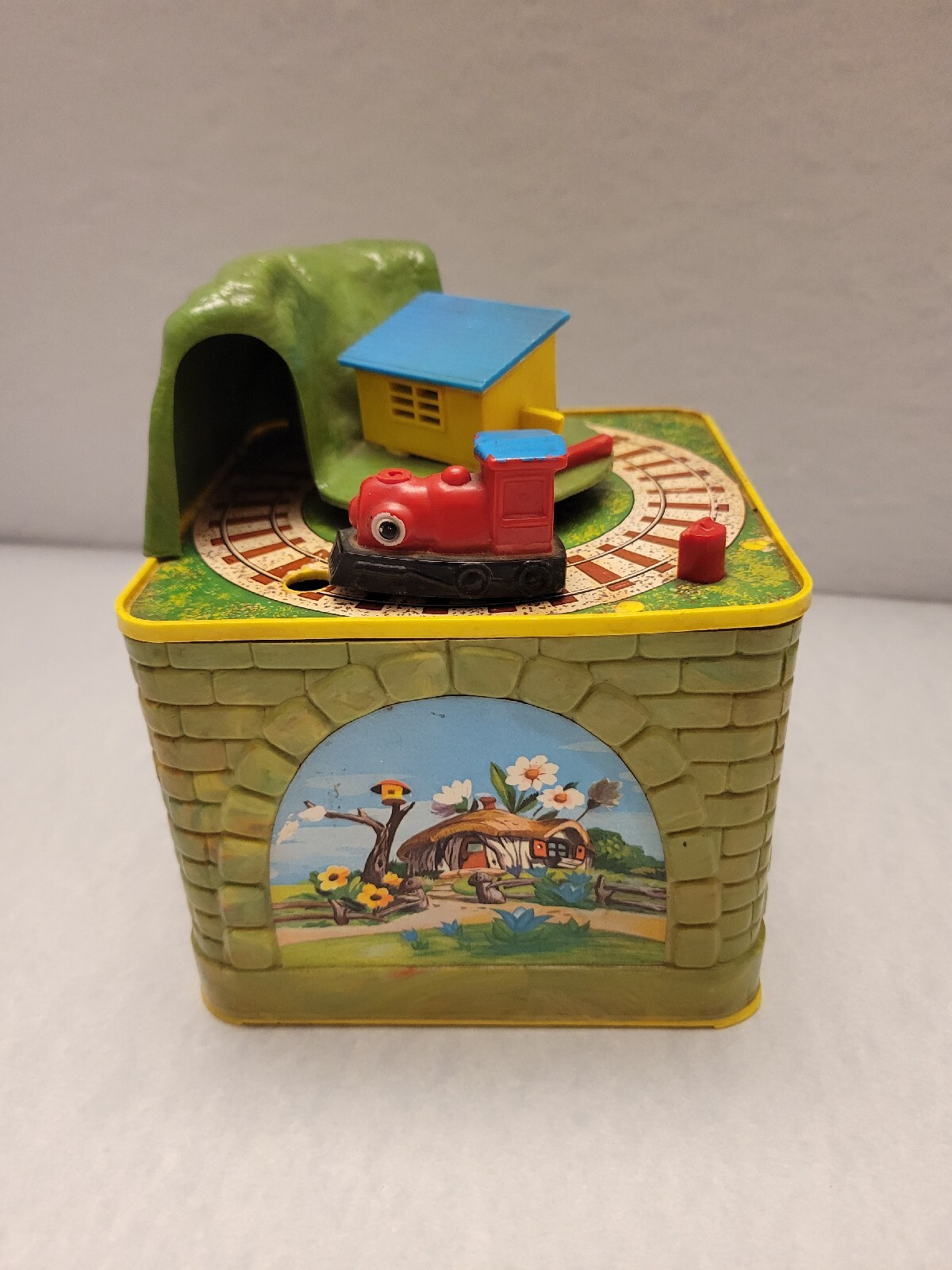 Vintage Cragstan Tippy Toy Train Spinning Toy Locomotive (Damage) | eBay