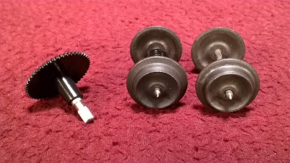 LIONEL 16725 RHINO TRANSPORT CAR - WHEEL SET W/ AXLE GEAR & WHEEL GEAR ...