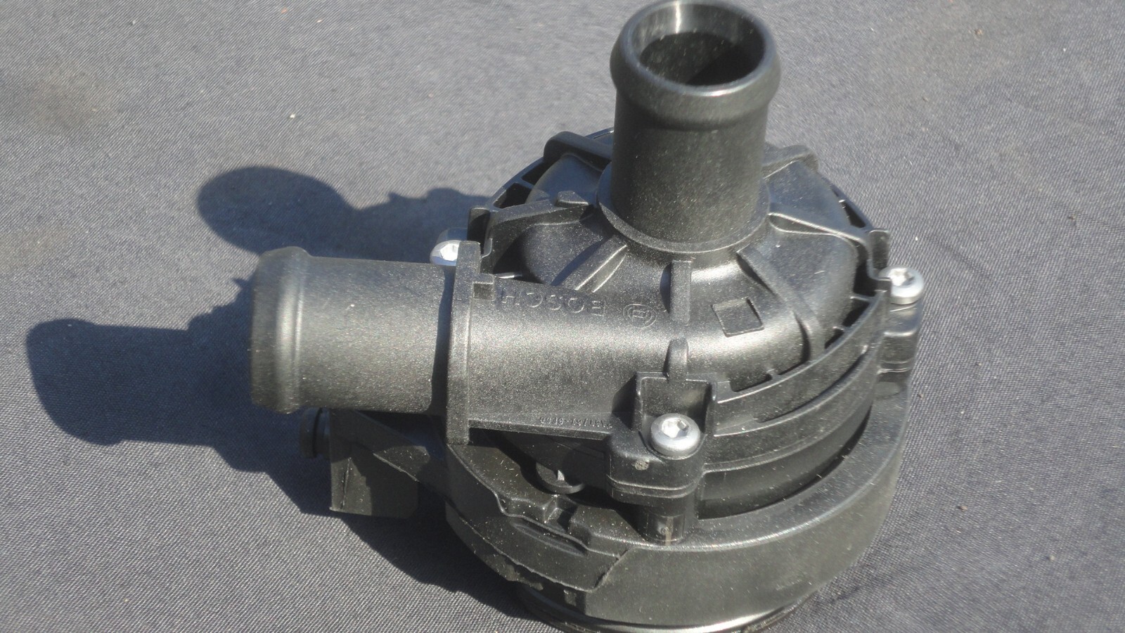 OEM+Volkswagen+Beetle+A5+Auxiliary+Water+Pump+2Q0965567A+Genuine for ...