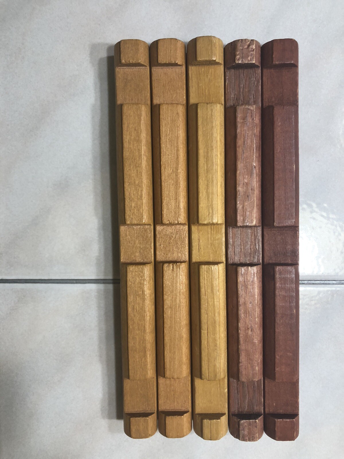 LINCOLN LOGS Lot: 5 Round (3 Notch), 9 Flat Bottom (3 Notch) + 1 Round ...