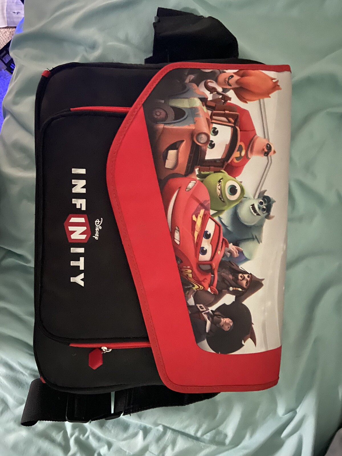 DISNEY INFINITY CARRYING CASE / BAG WITH STRAP - COLOR: RED | eBay