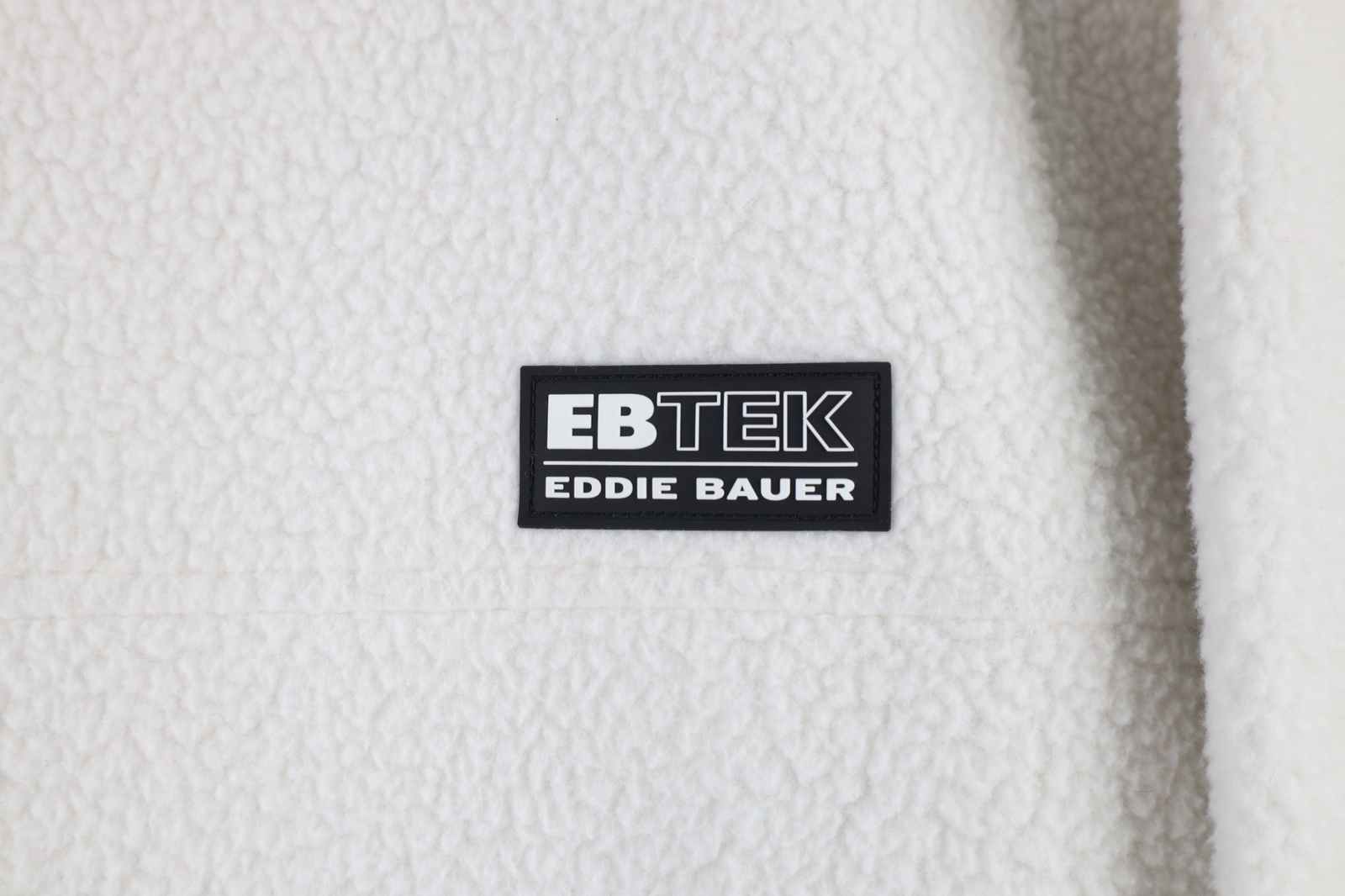 Vintage Eddie Bauer EbTek Mens S Spell Out Box Logo D… - Gem