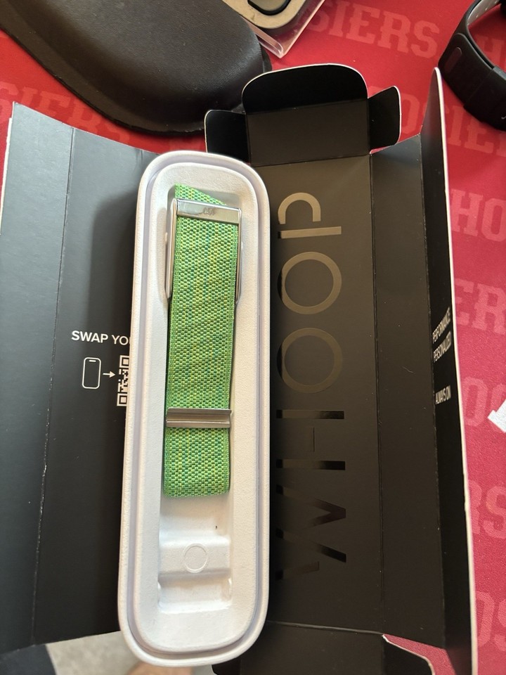 New Whoop mg/5.0 band (with logo) Lime Green color - Shiny Silver clasp ...