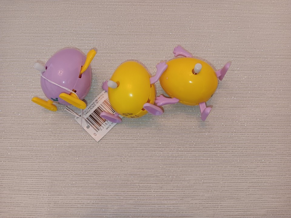 Vintage Wind Up crab walking moving legs arms silly face Easter eggs ...