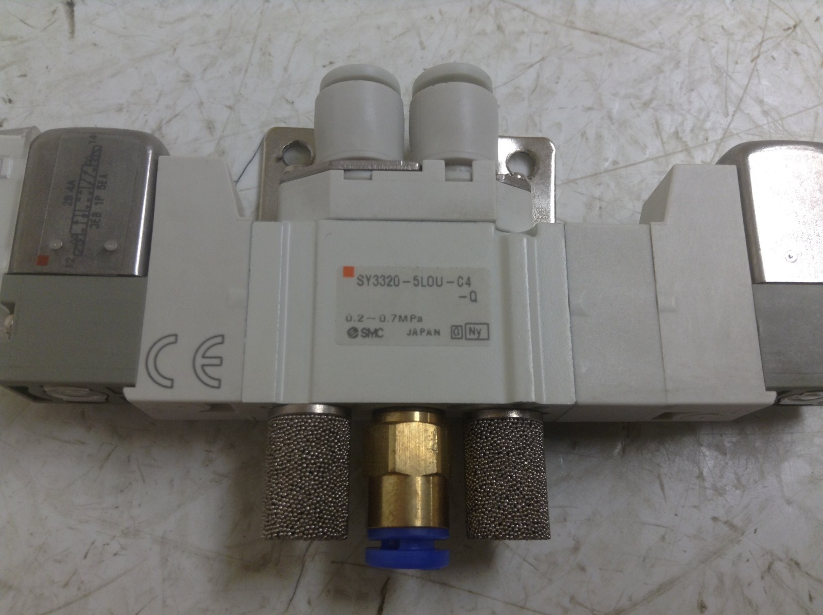 SMC SY3320-5LOU-C4-Q Pneumatic Solenoid Valve 24 VDC SY33205LOUC4Q | eBay