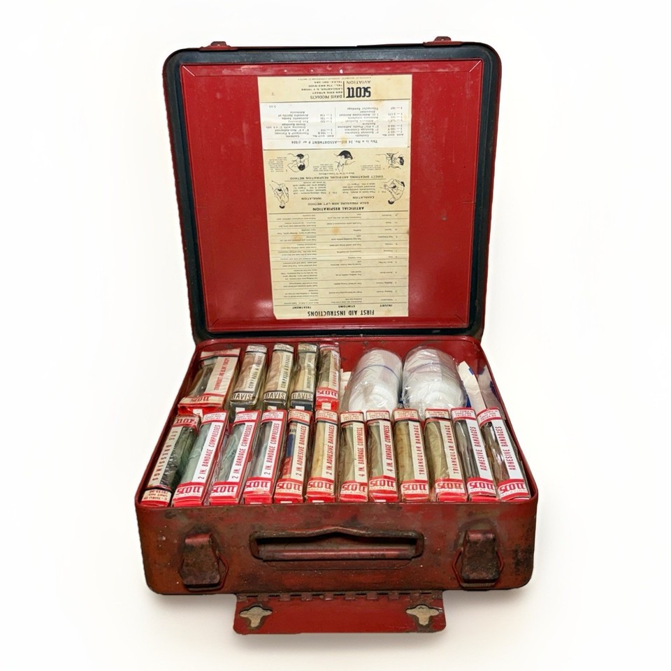 Vtg 1960's Davis/Scott Aviation No. 24 Metal First Aid Kit w/ Original ...