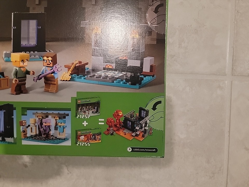 Lego 21253 Minecraft The Armory Alex and Armorsmith 2024 in stock ship ...