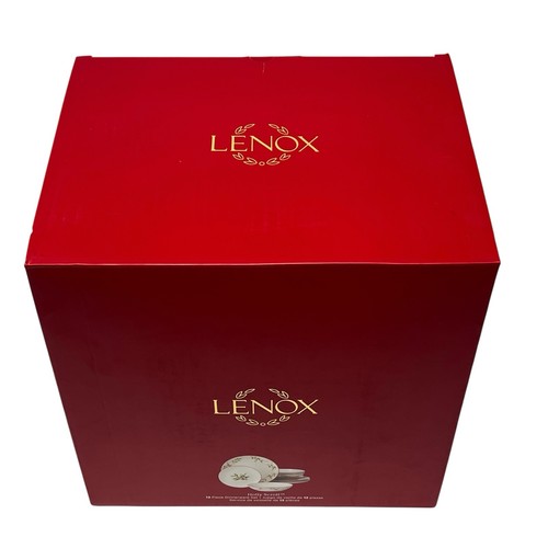 NEW Lenox Holiday Dinnerware Set 12 Piece Holly Scroll Berry Red Trim ...