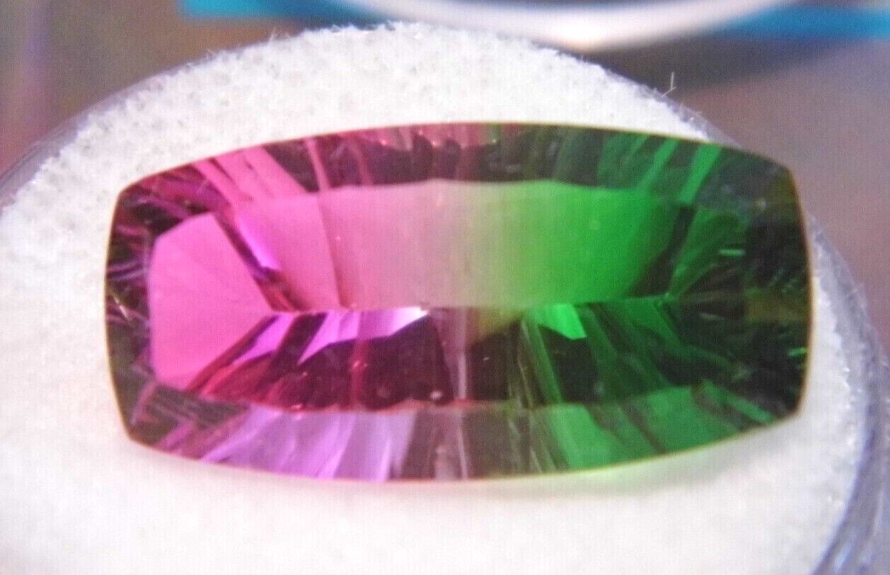 Watermelon Quartz Triplet (Cushion 20x10x8mm) 11.68cts. Eye Clean ...