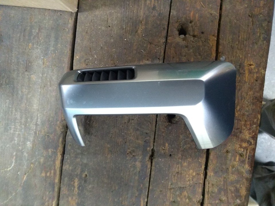 16-18 Chevrolet Silverado 1500 Center Radio Bezel 23136583 23136578 ...