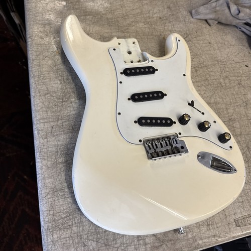 1980s Kramer Aerostar ZX30 Strat Electric Guitar Body Loaded Pickups ...