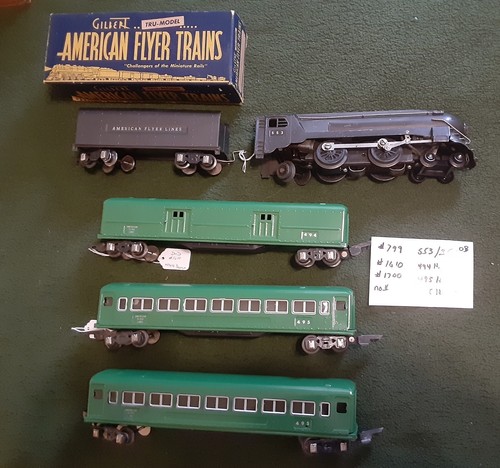 Am Flyer prewar set 4003, "Streamline Passenger Train", 1940. Coaches ...