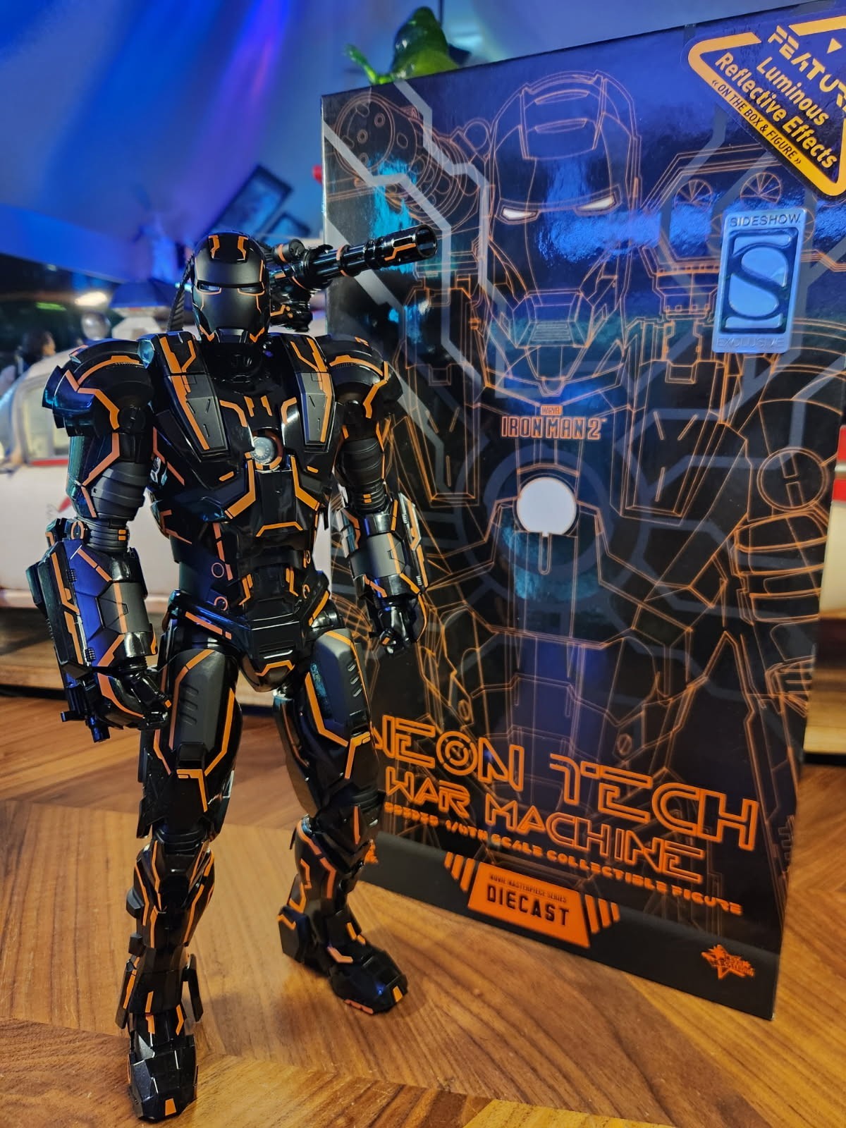 Hot Toys MMS553D35 Iron Man 2 War Machine Neon Tech diecast 1/6 scale ...