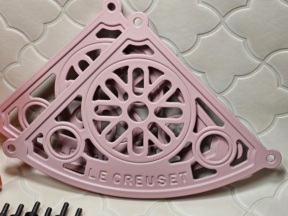 LE CREUSET 5 Tier Pot Pan Display Stand Chiffon Pink Cast Iron Enameled ...