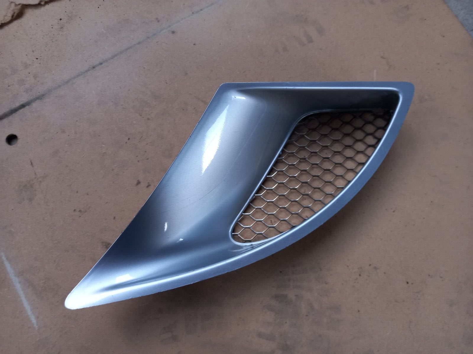 MG MGTF PASSENGER LEFT SIDE PANEL GRILLE VENT AIR INTAKE MBB SILVER ...