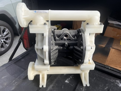 Graco Husky 1050 Plastic Air-Operated Double Diaphragm Pump no. 649029 ...