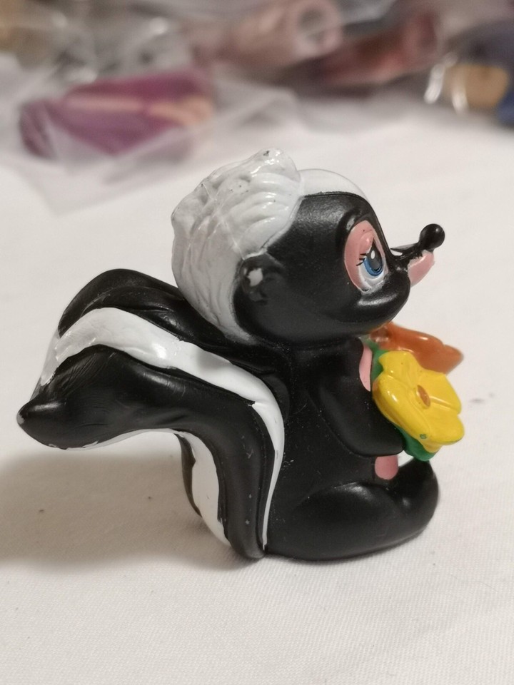 Disney Bambi Flower Skunk Pvc Figure Holding Flowers 2 inch | eBay