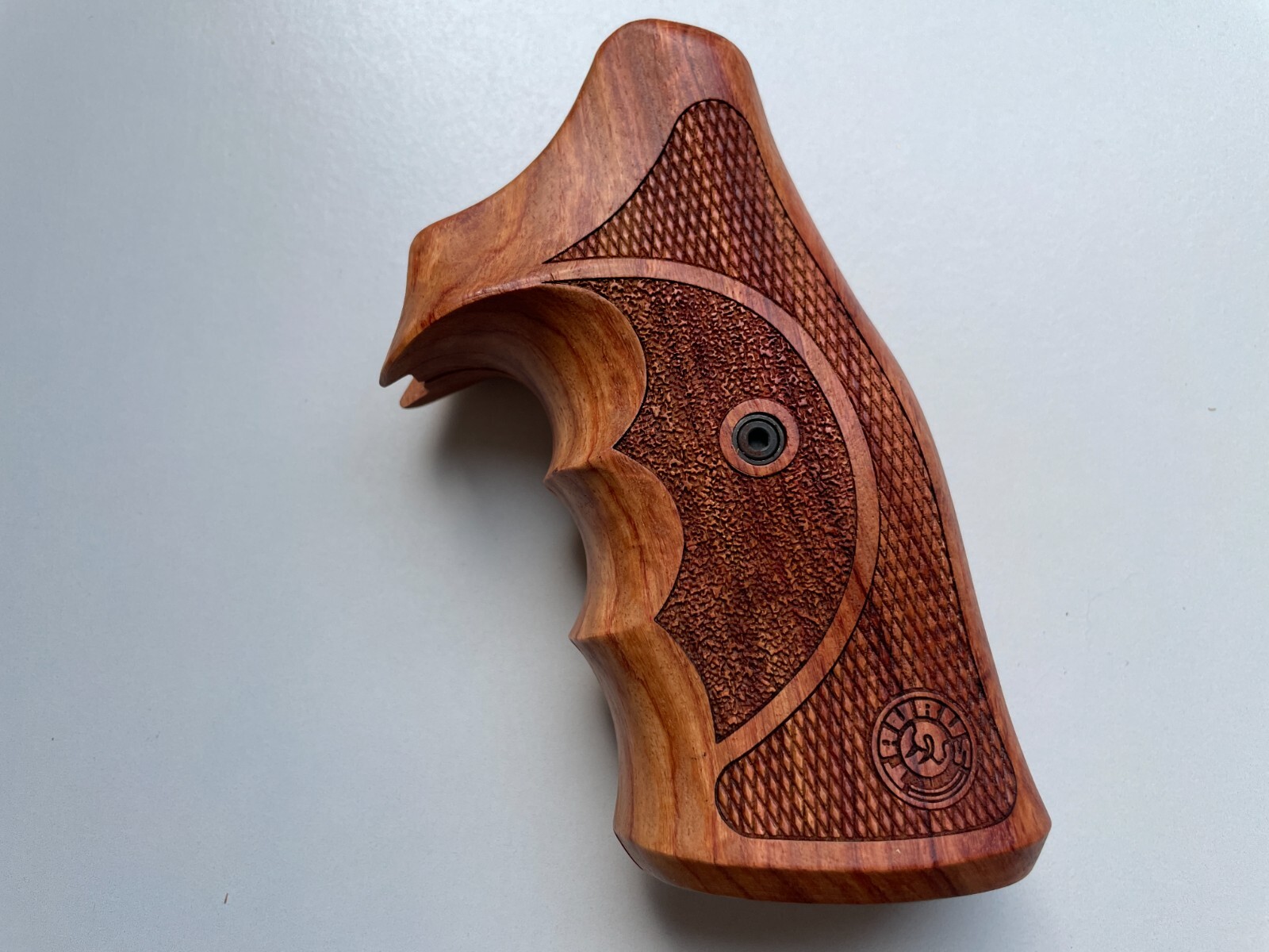 New grips for Taurus Medium/Large Revolver Grip, .357, 6 Shot handmade ...