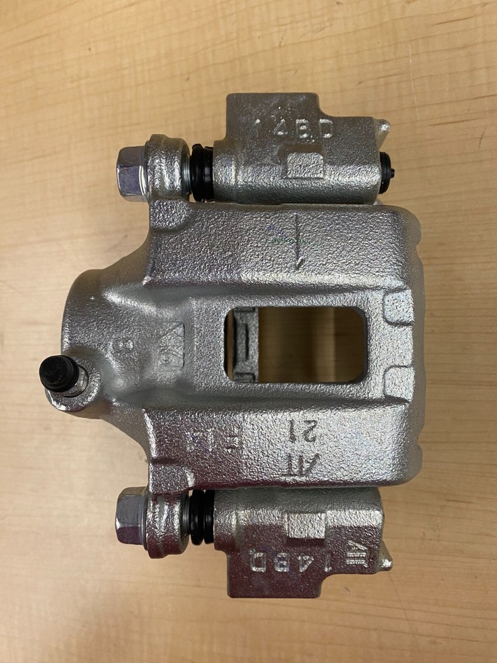 2003-2009 LEXUS GX470 GENUINE OEM REAR BRAKE CALIPERS 4773034030 ...