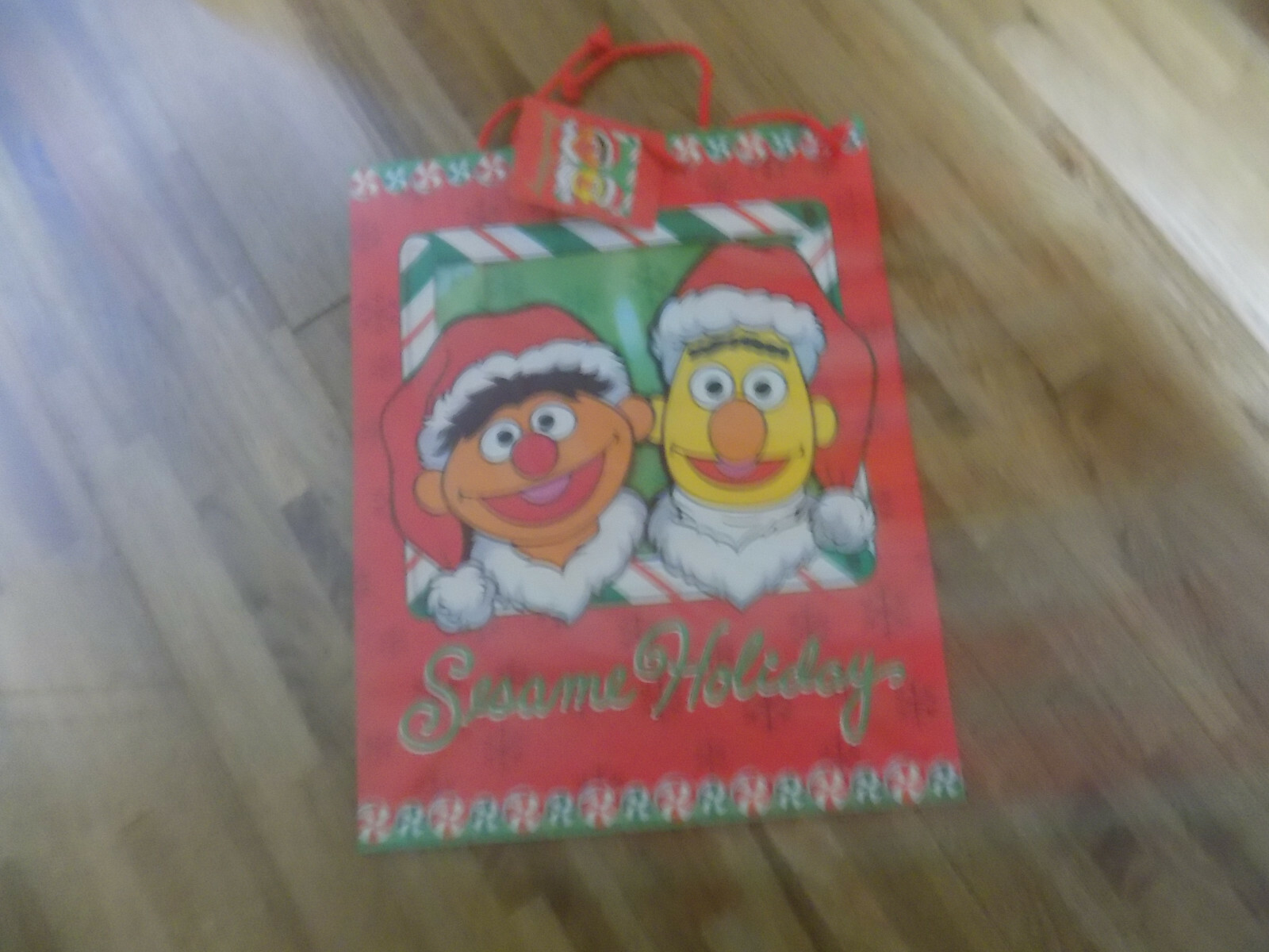 Christmas Gift Bag Bert Ernie Sesame Street Xmas Holiday Bags With ...