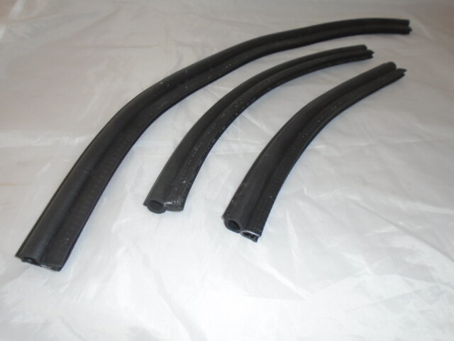 Triumph TR7 TR8 ** BONNET /(HOOD)REAR SEALS - SET OF 3 **Seal bonnet to ...