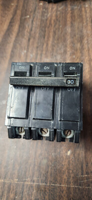 GE THQL Plug-In Mount Type THQL 30AMP Circuit Breaker 3-Pole **USED ...