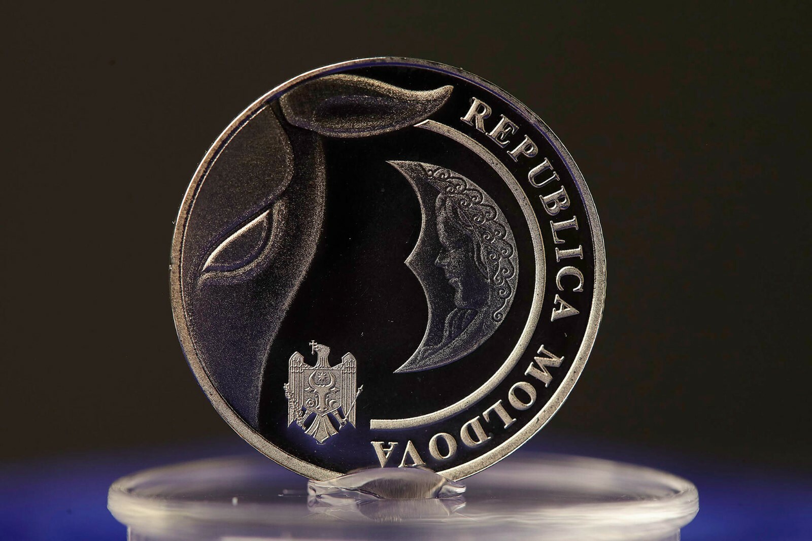 RARE! Moldova 2022 1 lei +2 lei coins set Uncirculated from mint roll ...