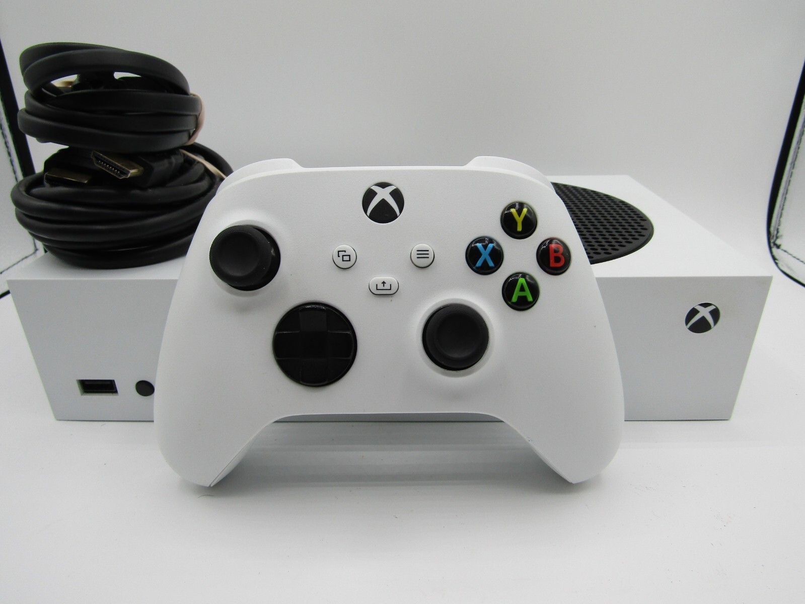 Microsoft Xbox Series S 512 GB All-Digital Console Disc-Free White W ...