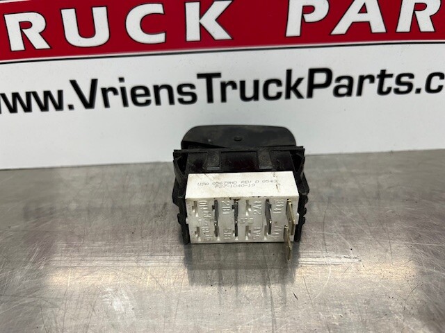 KENWORTH SWITCH-ROCKER SLEEPER DOME 3 P27-1040-19 | eBay