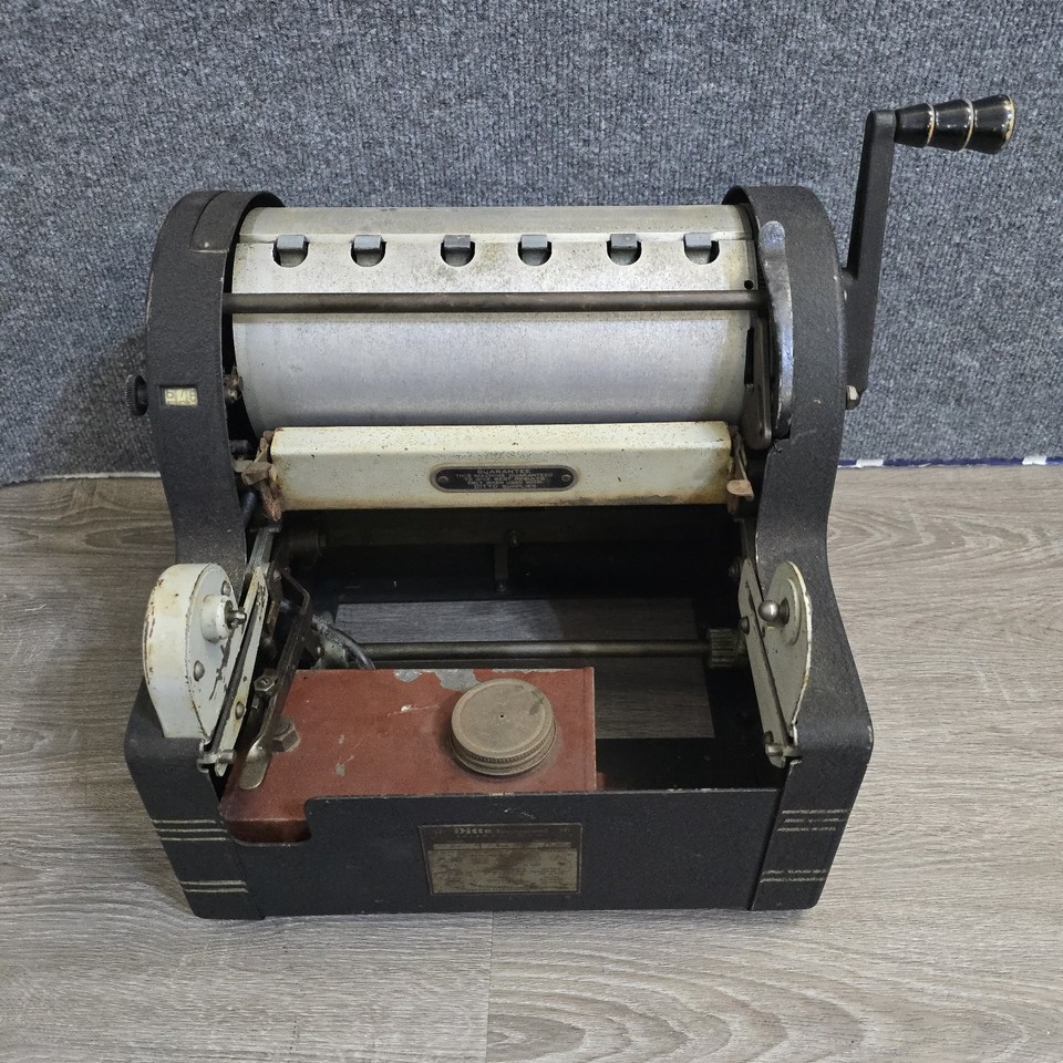 Vintage Ditto D-5 Spirit Duplicator Mimeograph Machine Hand Crank ...