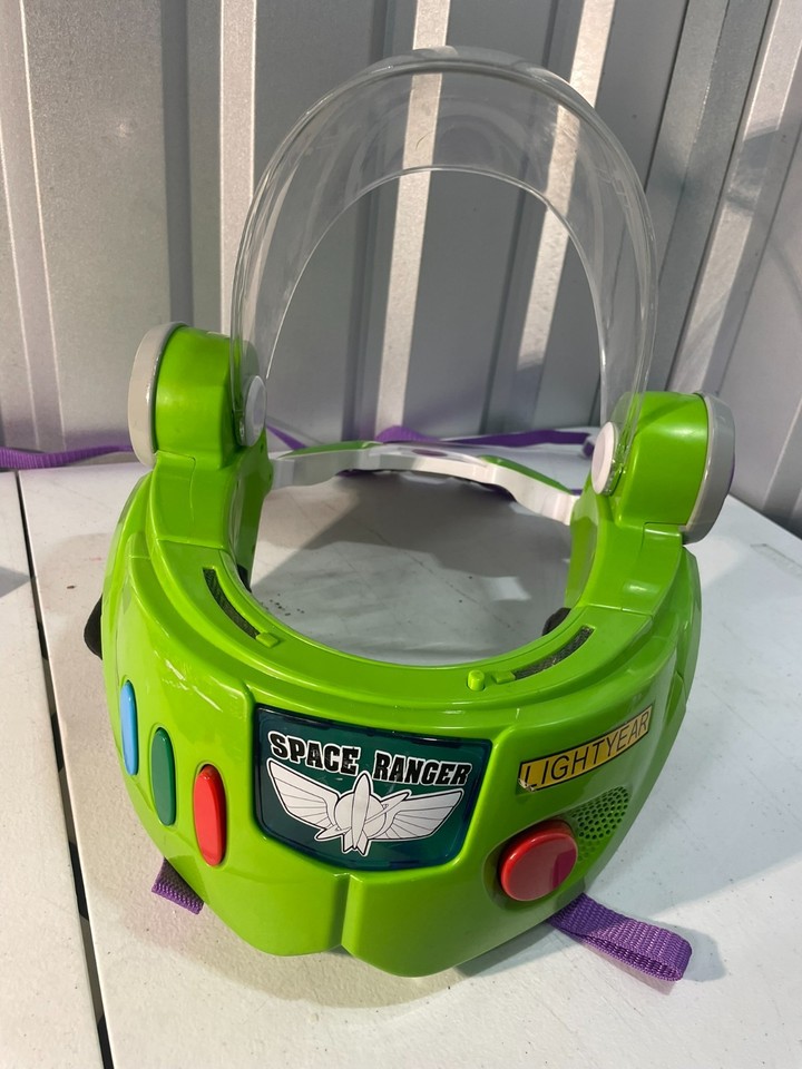Disney Pixar Buzz Lightyear Space Ranger Talking Helmet Lights Sounds ...