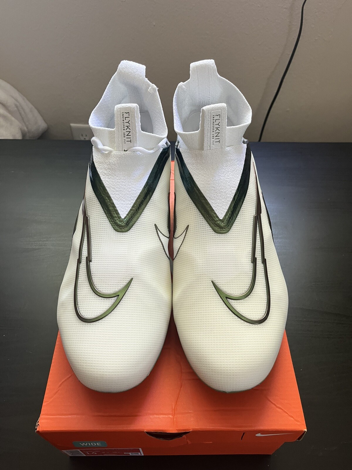 Men's Wide Nike Oregon Ducks Alpha Menace Elite 3 SAMPLE Team Cleats ...