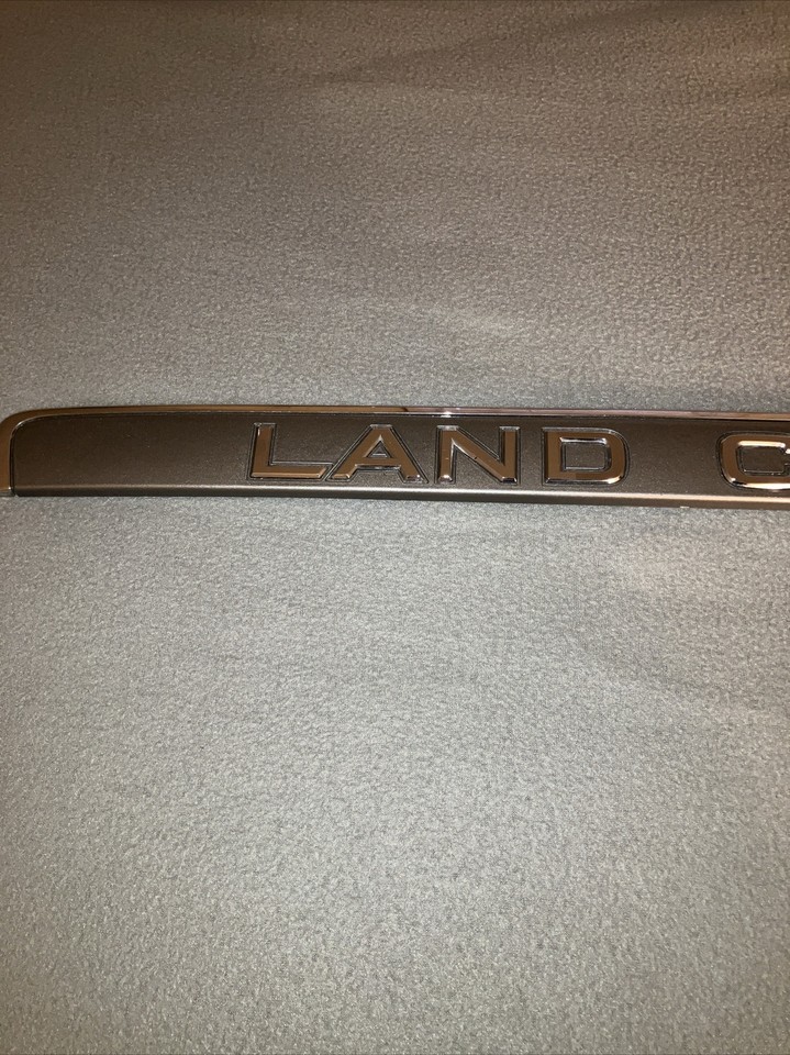 2003-2007 Toyota Land Cruiser J100 Rear Hatch Land Cruiser Emblem ...