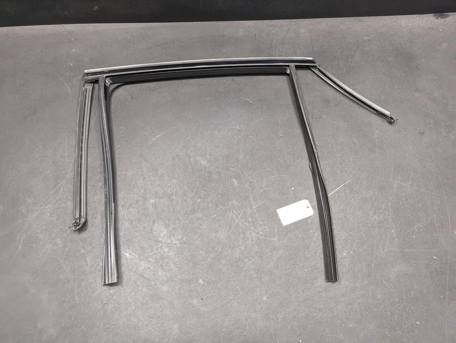 Rear Left Door Window Glass Run Channel 2018 BMW X6 51357317813 2015 ...