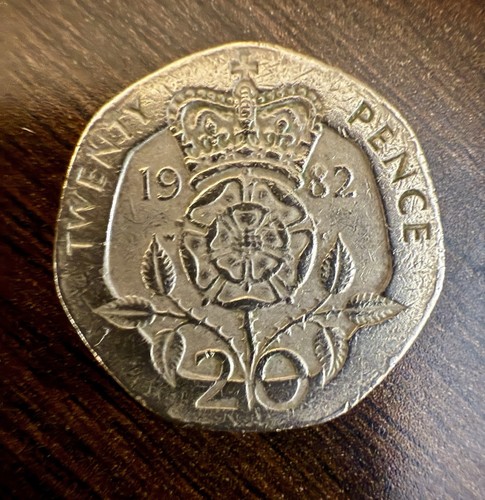 RARE 1982 ELIZABETH II 20 PENCE COIN UK | eBay