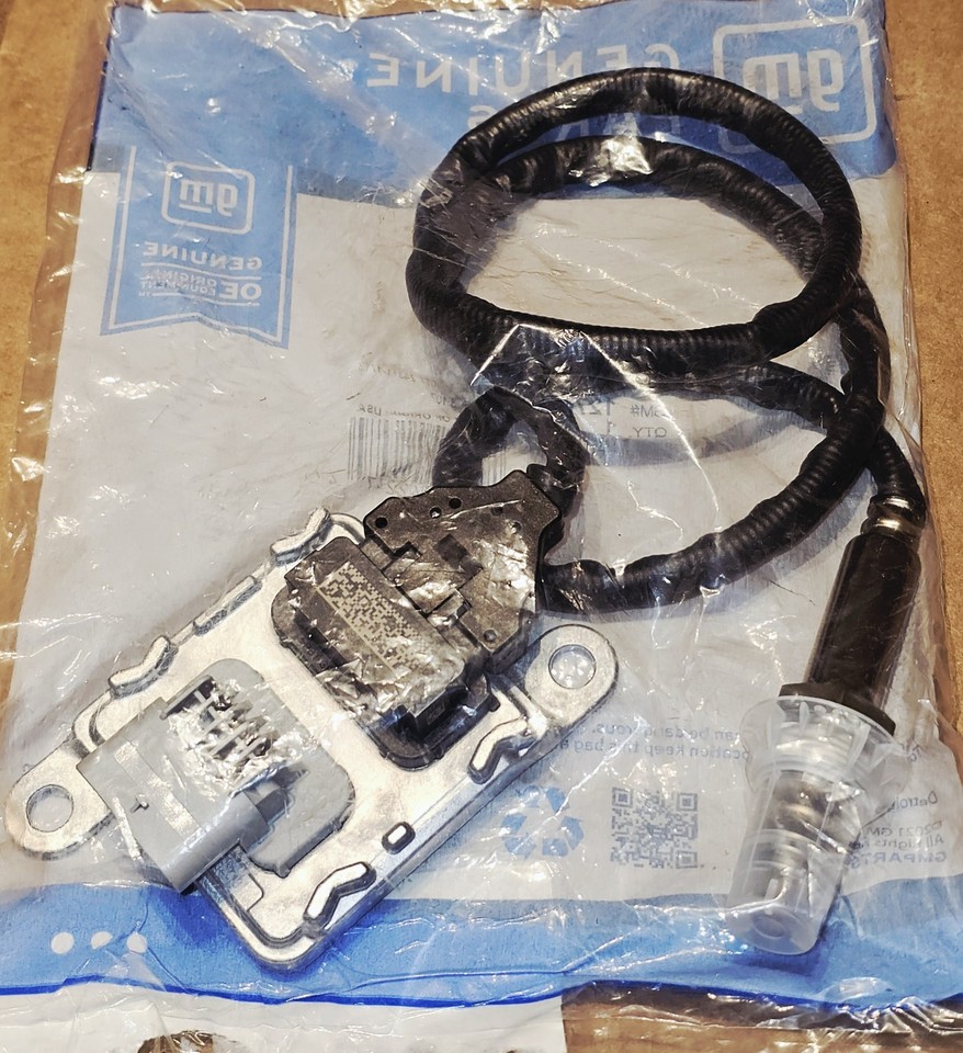 GM OE # 12708006 NOX Sensor - Silverado HD - Sierra HD - Brand New ...