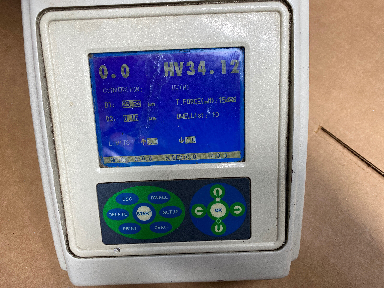 Wilson Instruments Instron 402MVD Knoop / Vickers Hardness Tester FAST ...