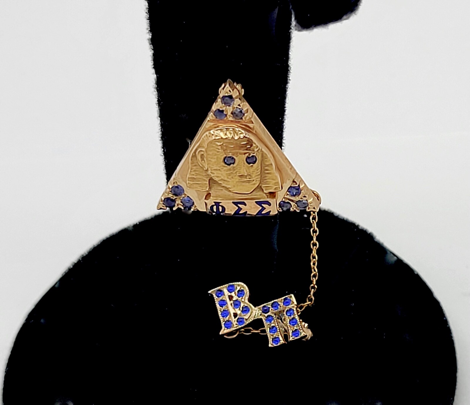 Phi Sigma Sigma Badge