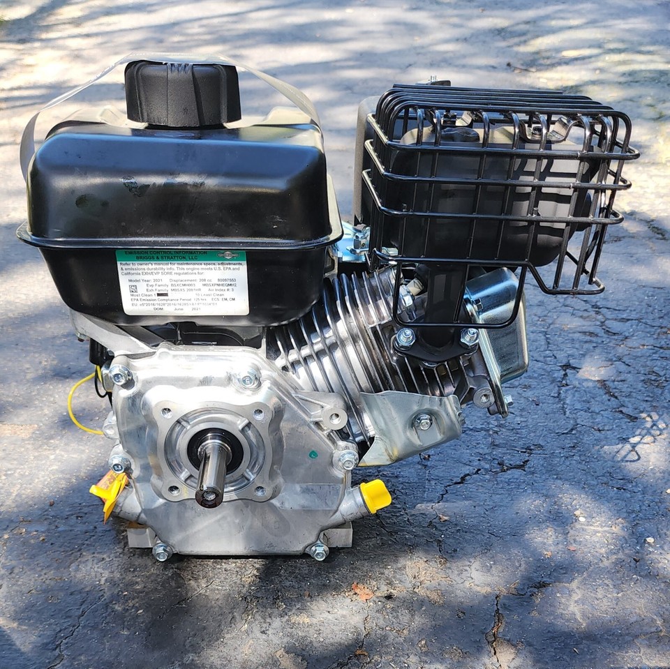 OEM Briggs & Stratton CR950 208cc 9.5 Gross Torque Engine 13R232-0001 ...