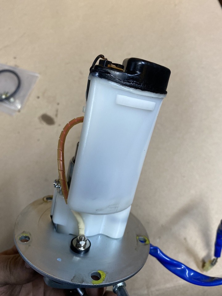 2016 16 kawasaki z800 OEM GAS FUEL PETROL PUMP OEM CLEAN NICE #0185 | eBay