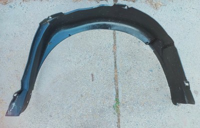 HOLDEN COMMODORE Left GUARD LINER INNER BLACK PLASTIC VY VZ Berlina ...
