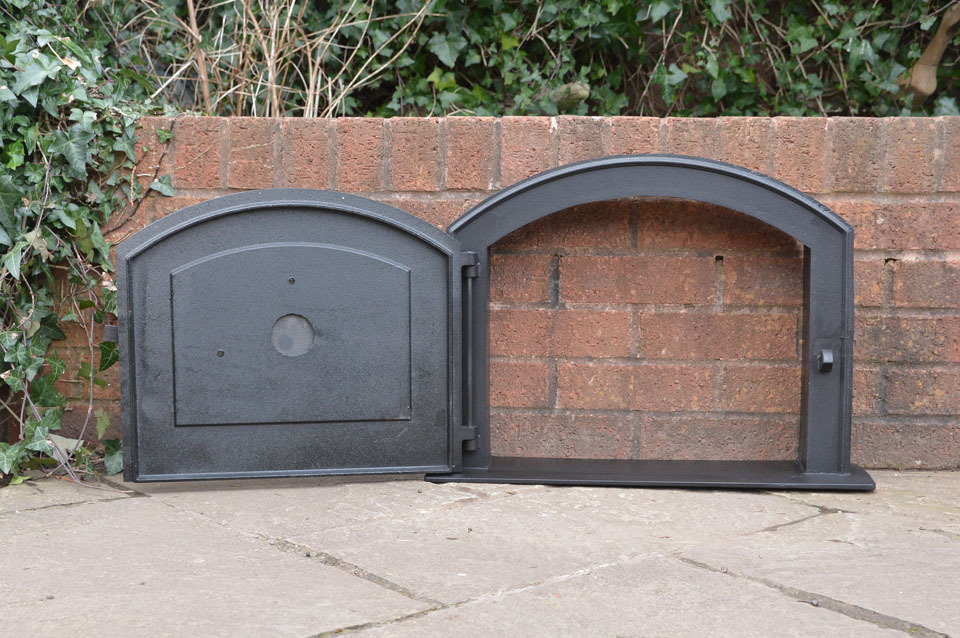 58.5 x 43 cm cast iron fire door clay bread oven doors pizza stove ...