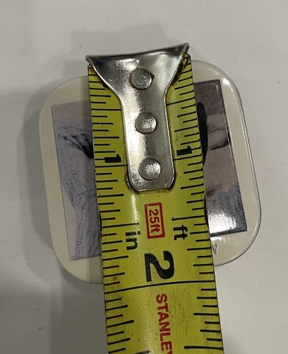 RARE LOT OF 18 VINTAGE ELVIS ITEMS CHECKBOOK CASE, MUSIC BOX, PINS ...