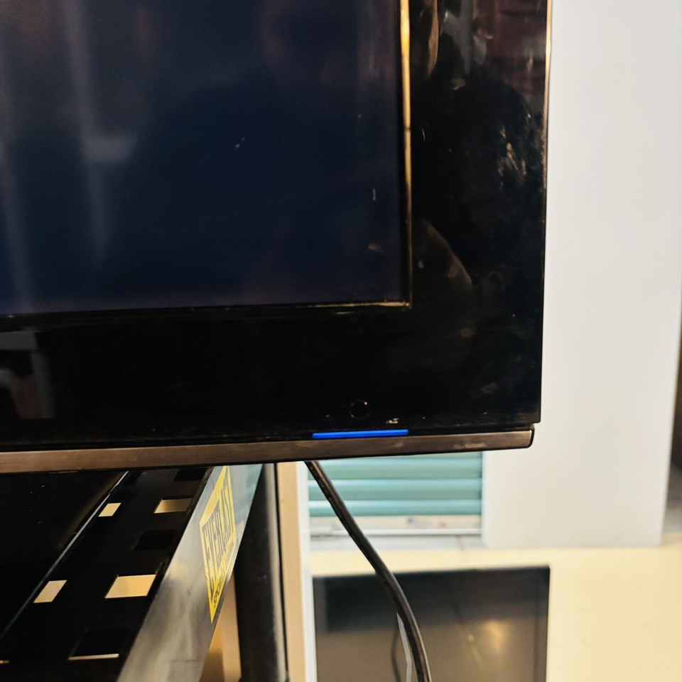 LG 32LD350 32" 1080p HD LCD TV (TESTED) 8808992762577| eBay