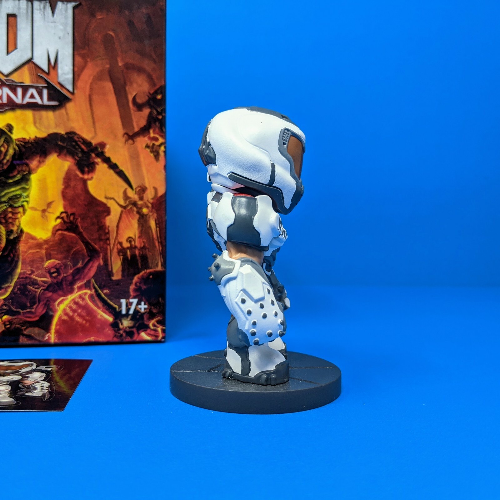 Doom Eternal Mini Slayer Figure Statue White Astro Skin Doomguy Doom ...