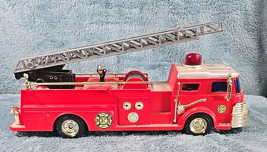 Vintage 1980 Battery Operated Fire Engine Bump N Go Action Fire ...