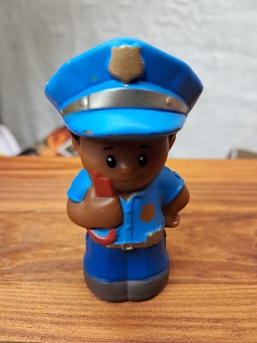 Fisher Price Little People AFRICAN AMERICAN POLICEMAN POLICE MAN COP ...