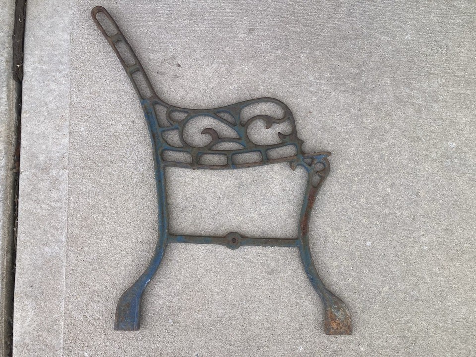 Vintage 2 Wrought Iron Park Bench End Caps 26” Tall Seat 14” Scroll ...