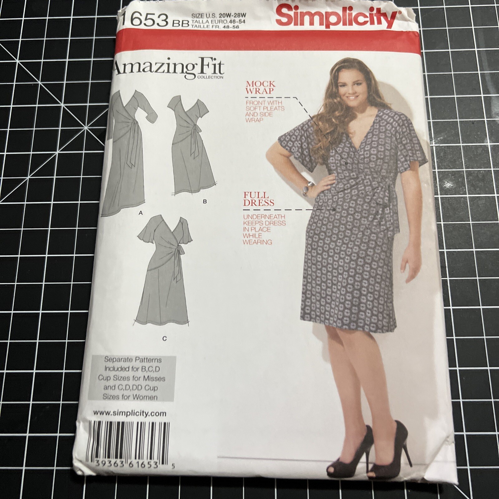2013 Simplicity 1653BB Womens Knit Dress 2 lengths size 20W-28W sewing ...